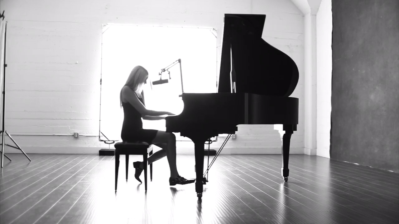 Caitlin Timmins Music At The Portrait Masters