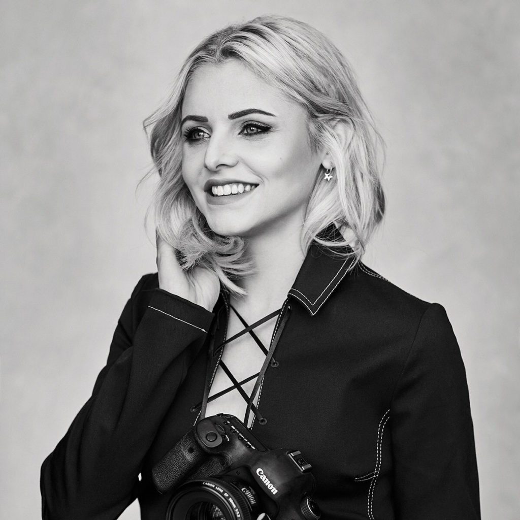 Lara Jade Store — The Portrait Masters